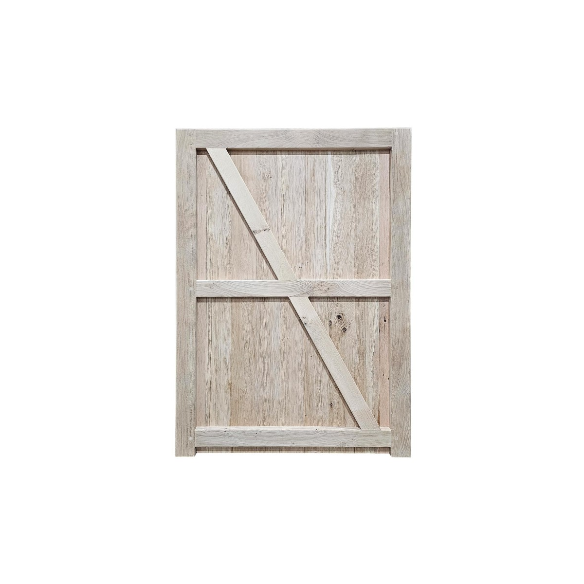 Single European Oak Flat Top Closeboard Driveway Gate | Buy Handmade ...