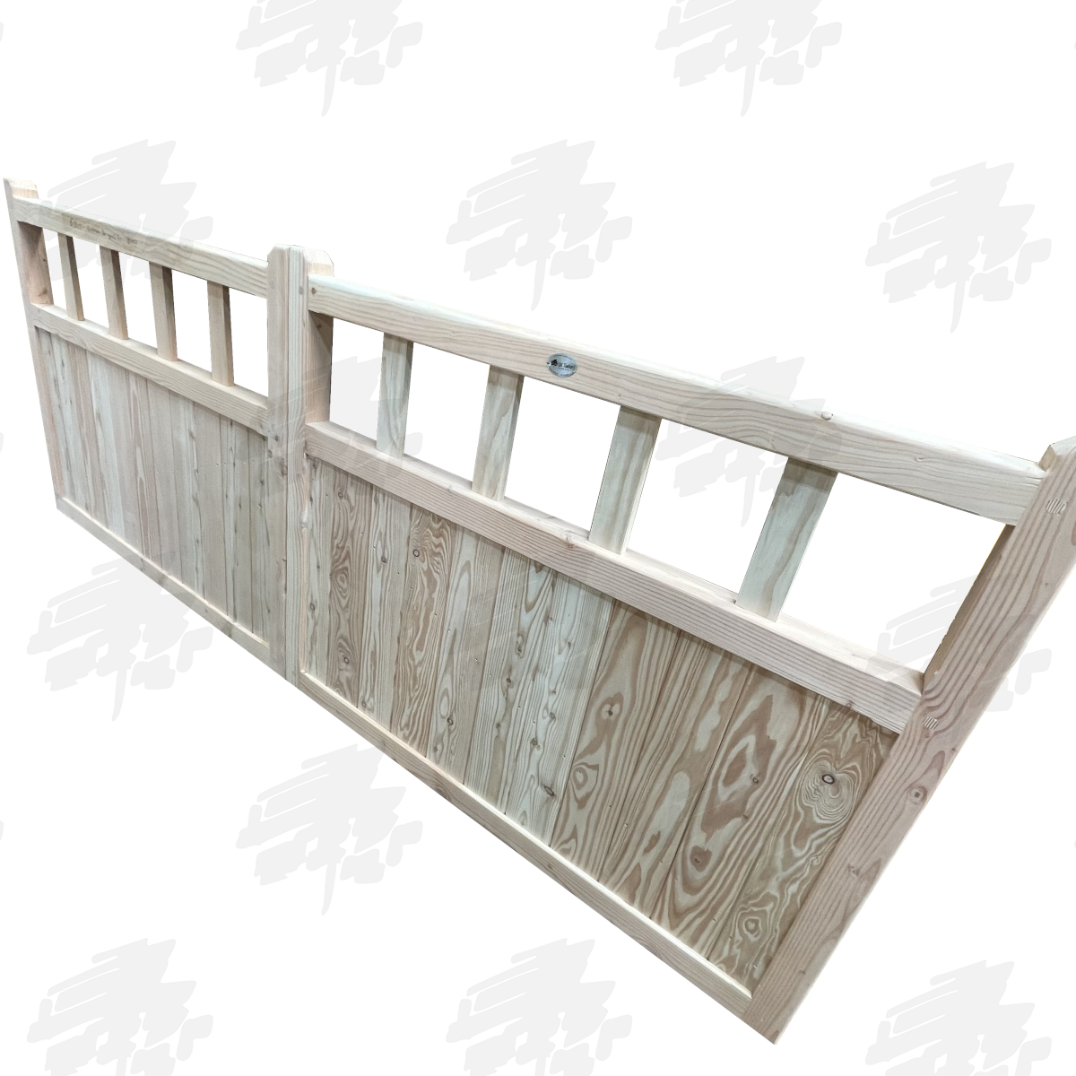Pair of Solid Larch/Douglas Fir Cottage Style Closeboard Driveway Gates ...